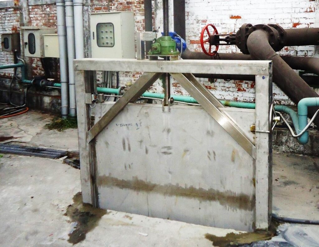 Solar Hydraulic Sluice Gate (DCOD-15) – FLOODCONTROL